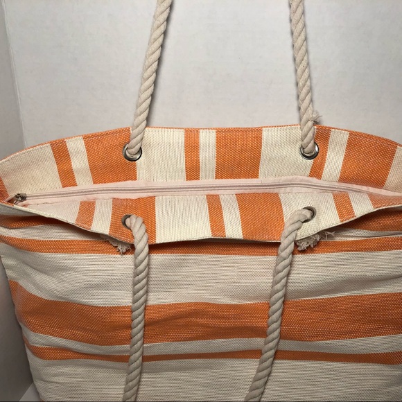 Black Rivet | Bags | Peach And Off White Beach Bag | Poshmark